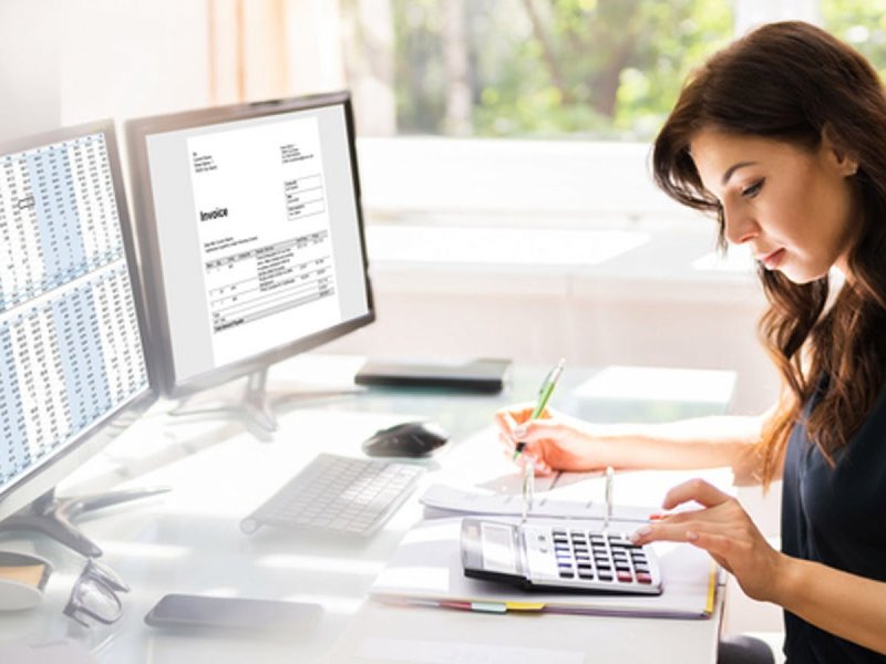 Software provider Hoge100 benefit from new Cloud solution - Black ...